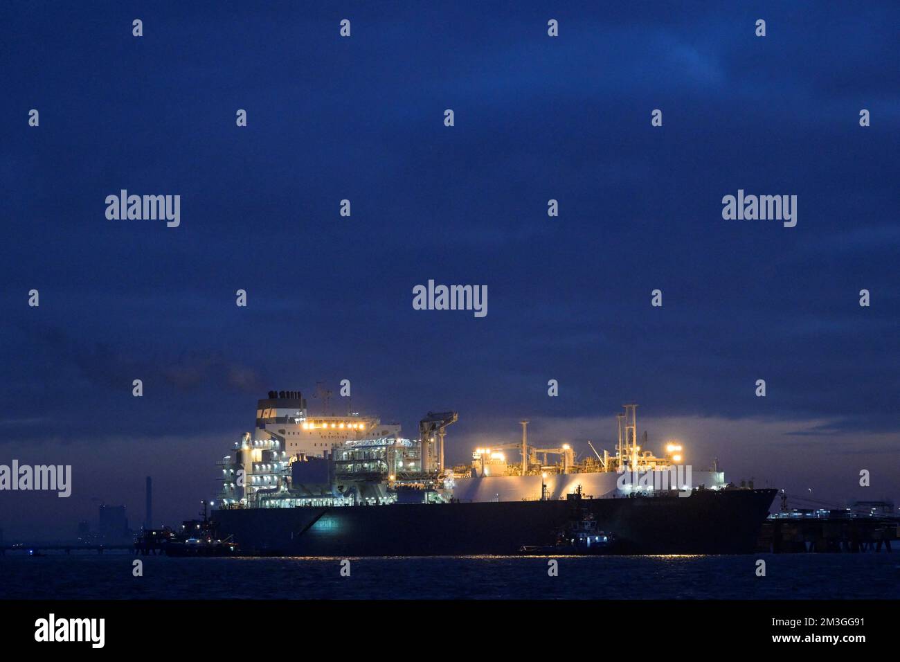 Floating storage and regasification unit hi-res stock photography and ...