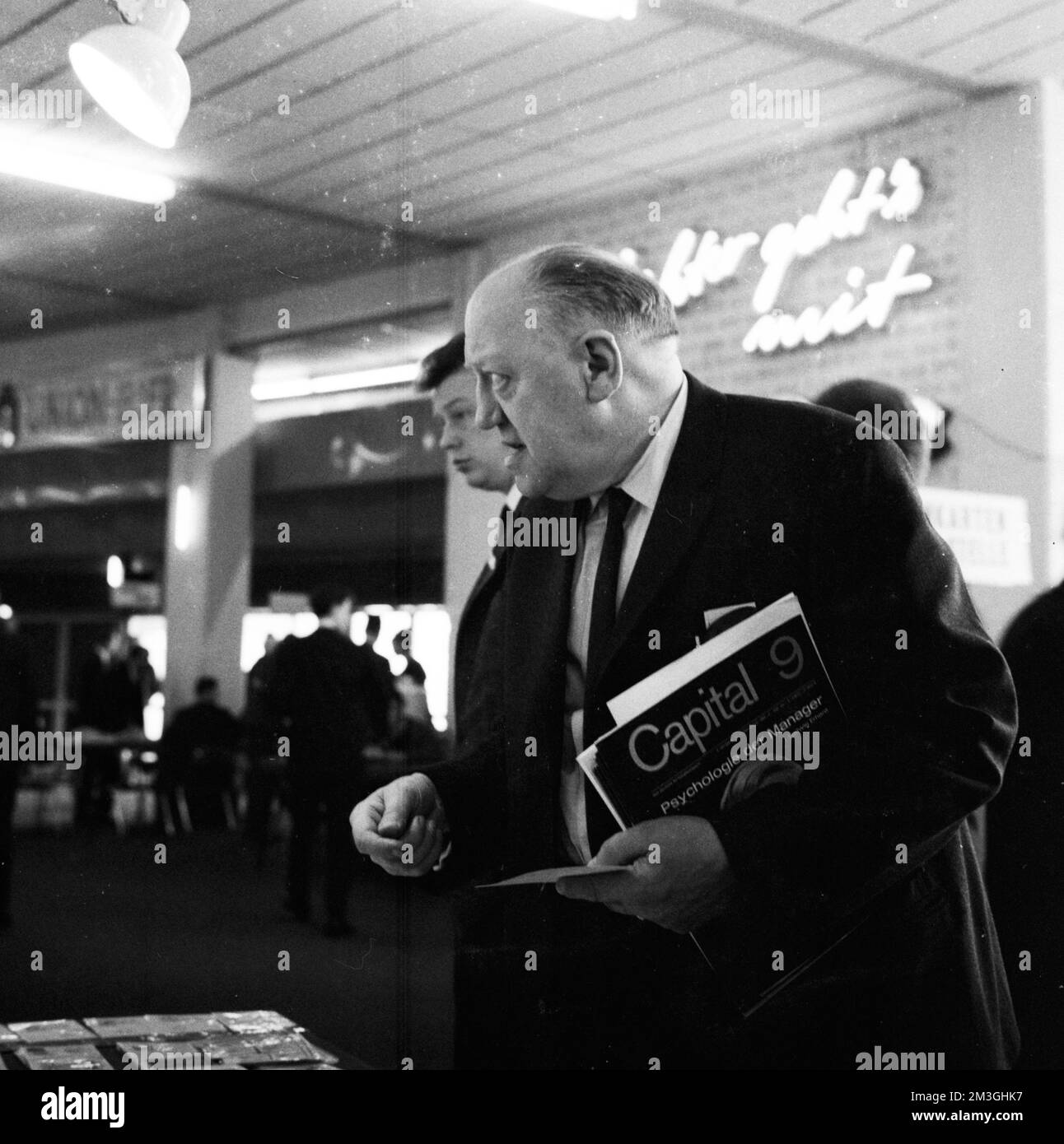 More than 2, 500 large-scale and small-scale workers met at the VEBA ...