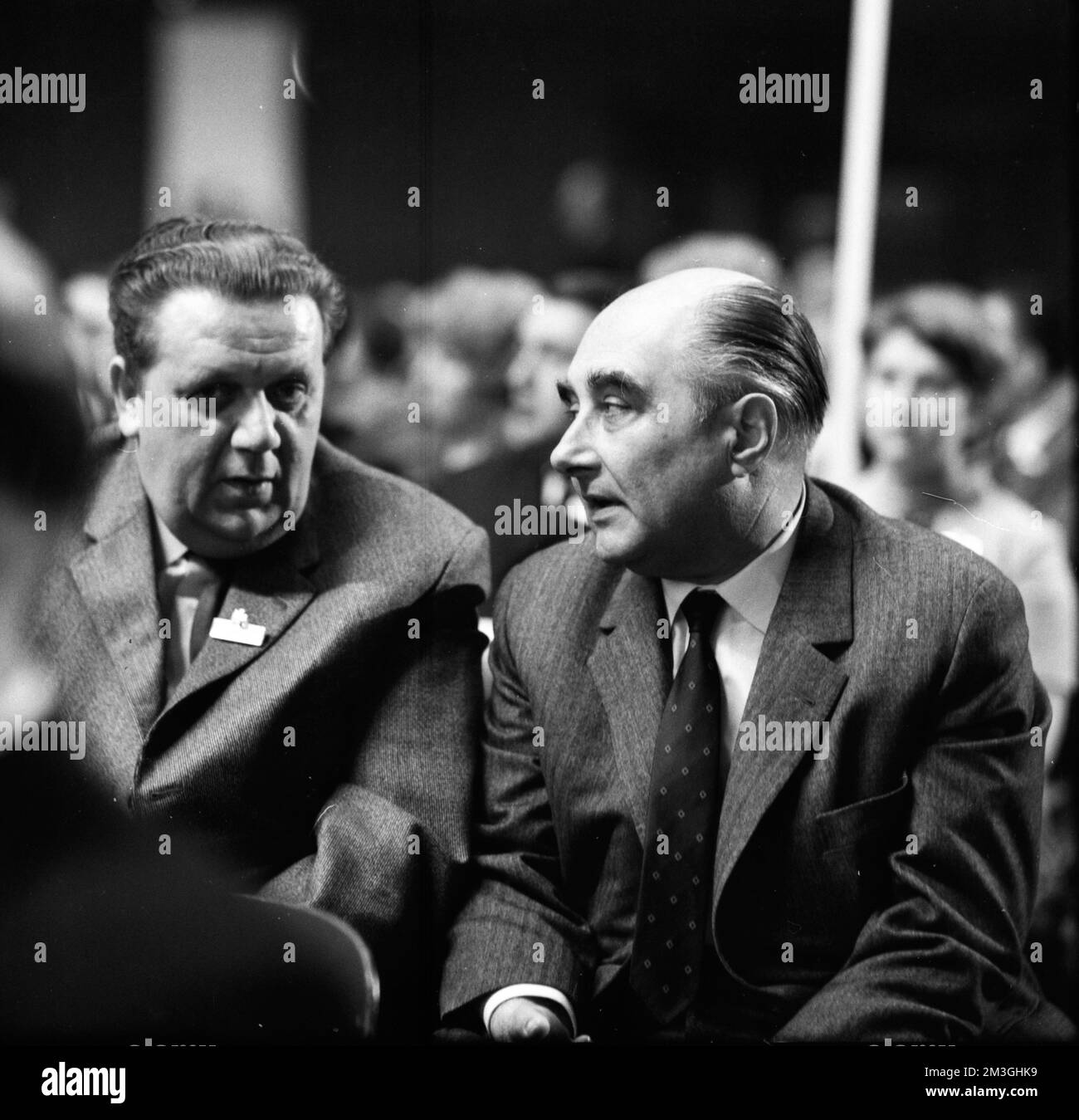 More than 2, 500 large-scale and small-scale workers met at the VEBA ...