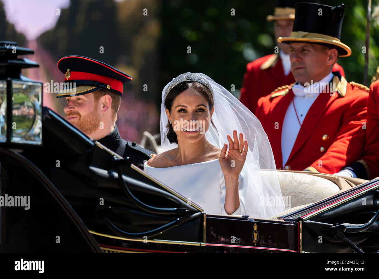 Meghan Markle and Prince Harry carriage procession after the Royal ...