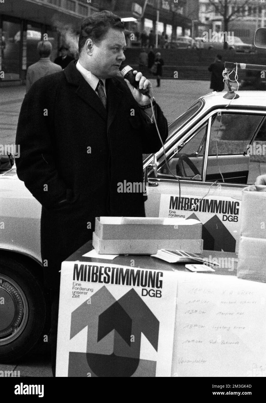 Trade union activities in the years 1965 to 1971 on the subject of co ...