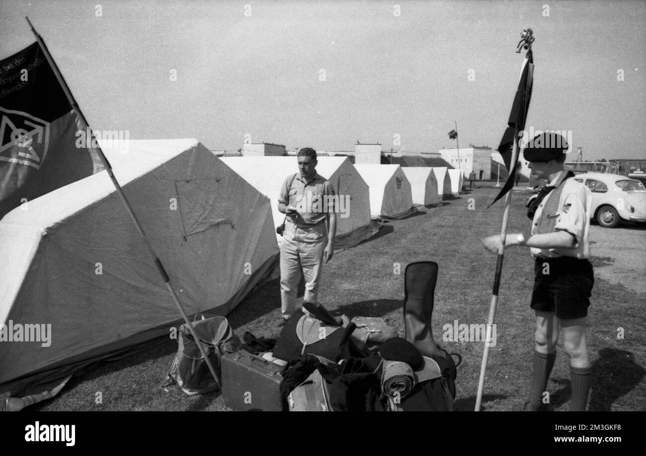 Every year the Sudeten German Landsmannschaft, here on 27. 5. 1969 in ...