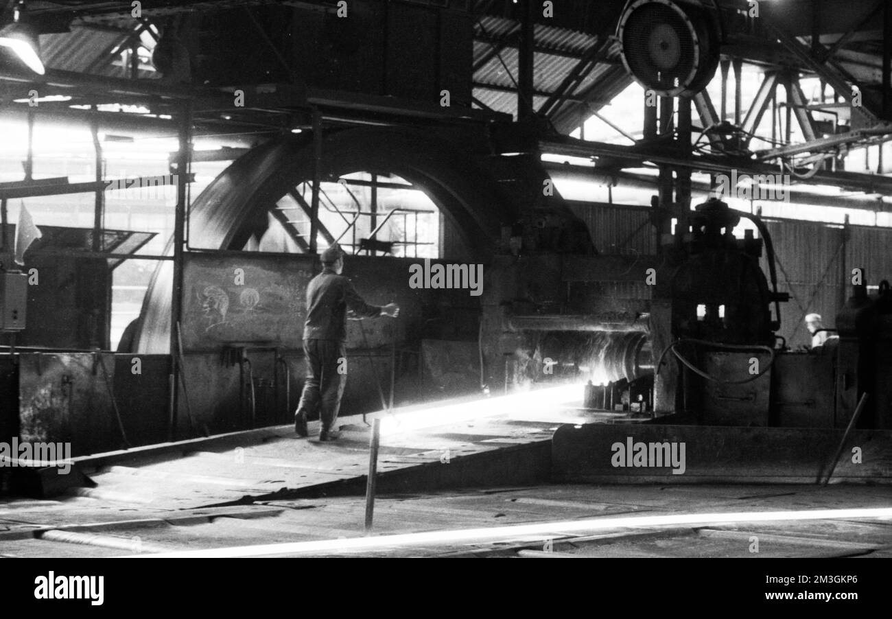 The production of steel products, as here at the Neunkircher Eisenwerke ...