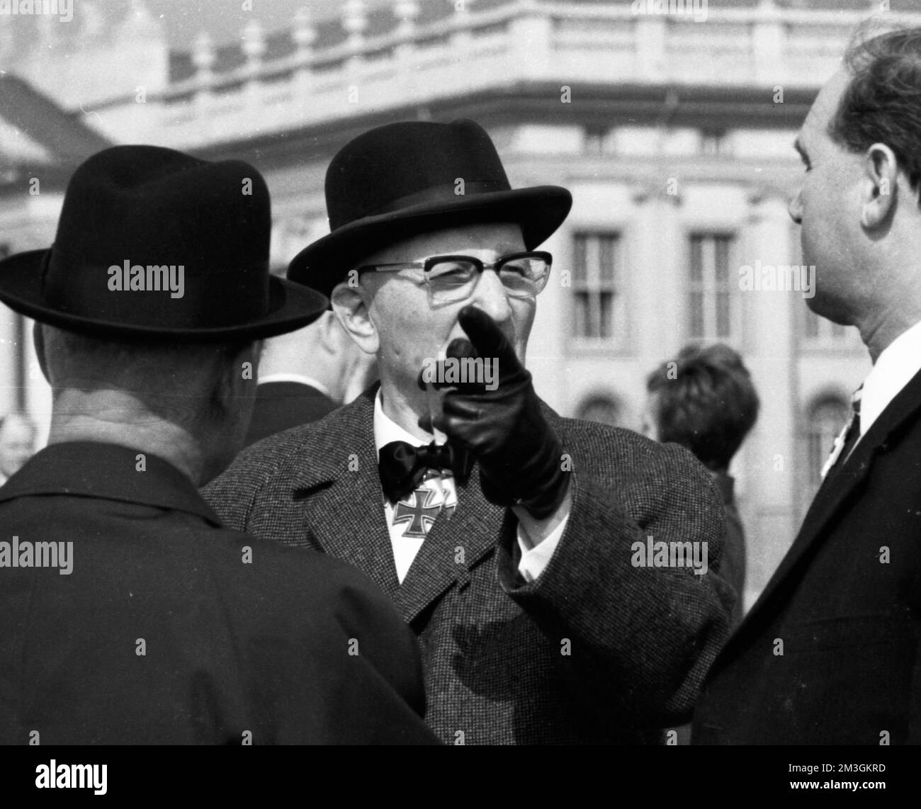Hitler's heroes, the Knight's Cross bearers of the German Wehrmacht ...