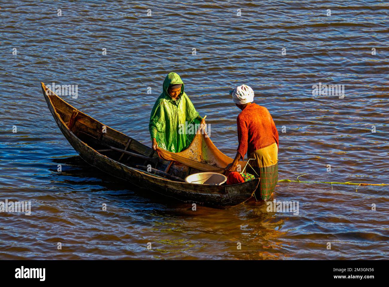 Madagascar africa river fishing hi-res stock photography and images - Alamy