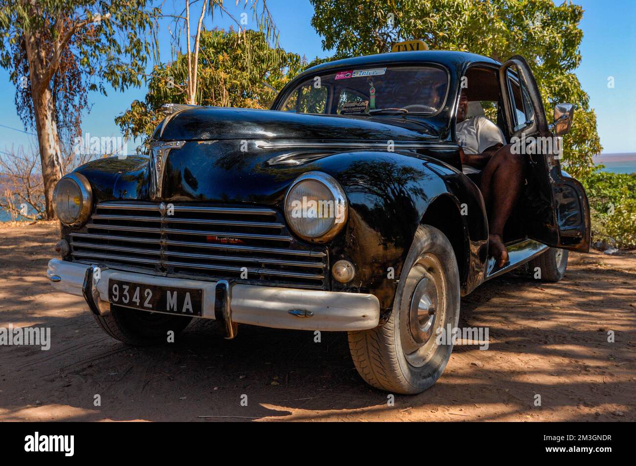 Madagascar by car hi-res stock photography and images - Alamy