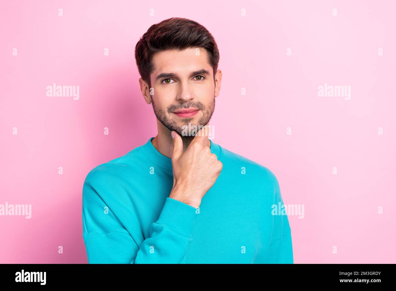 Photo portrait of attractive young guy touch chin confident smart face ...