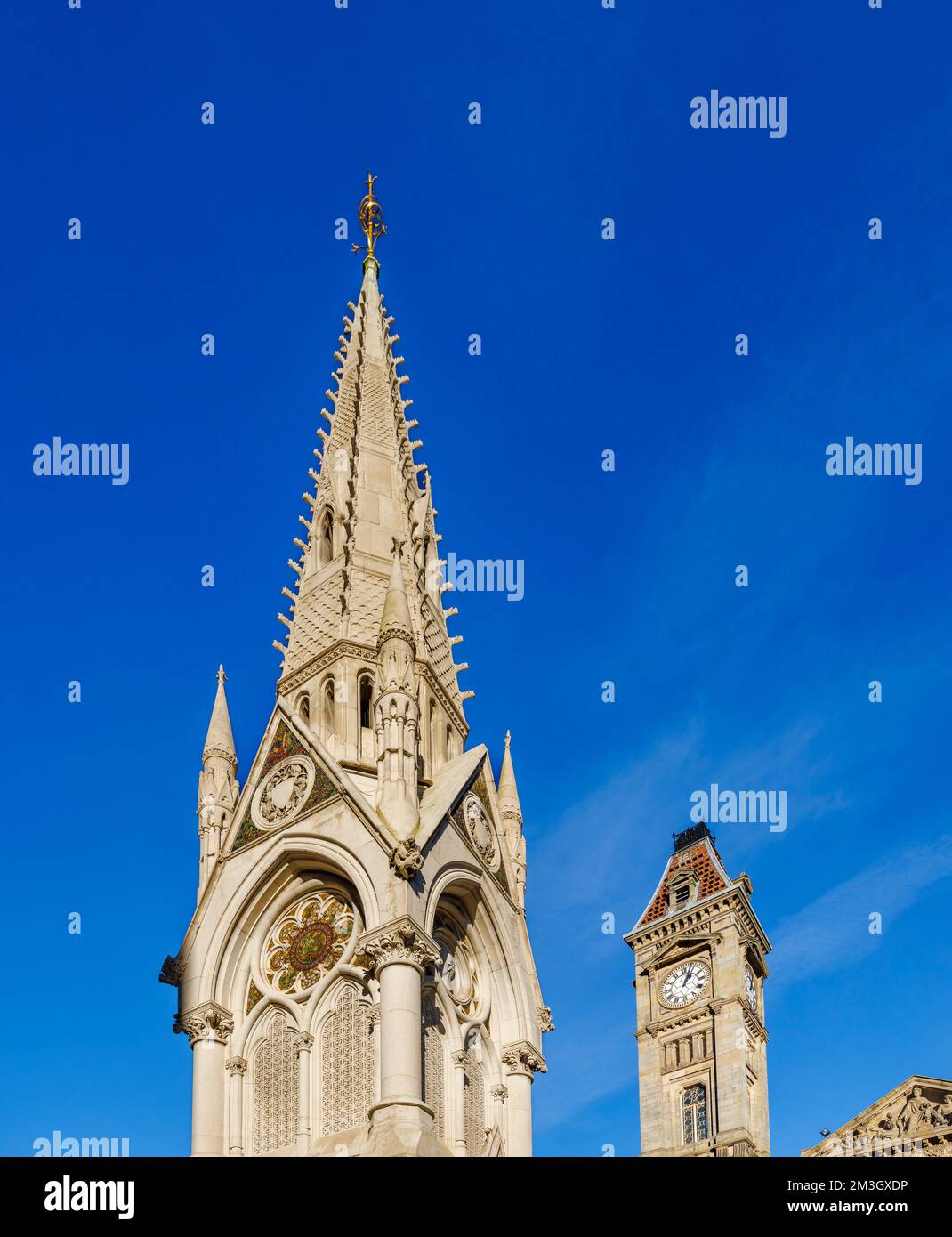 The Chamberlain Memorial and clock tower of the Birmingham Museum & Art ...