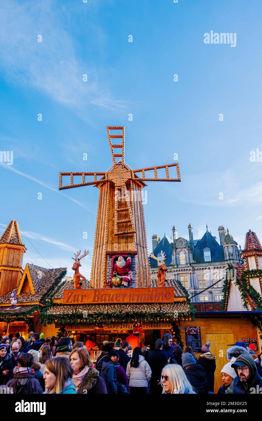 The popular Frankfurt Christmas Market and windmill in Victoria Square ...