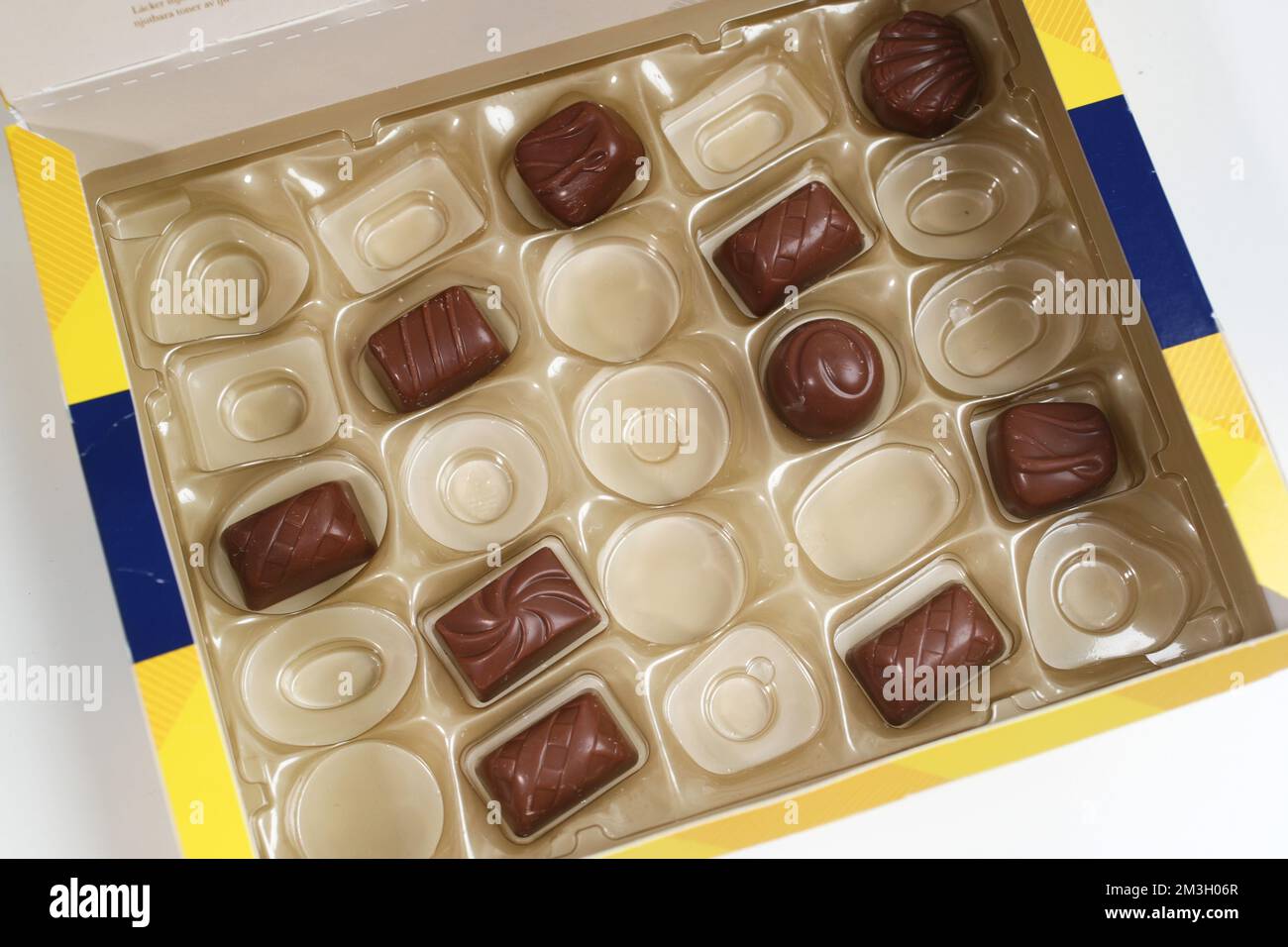 An almost empty Aladdin box (Paradis box), from Marabou Stock Photo - Alamy