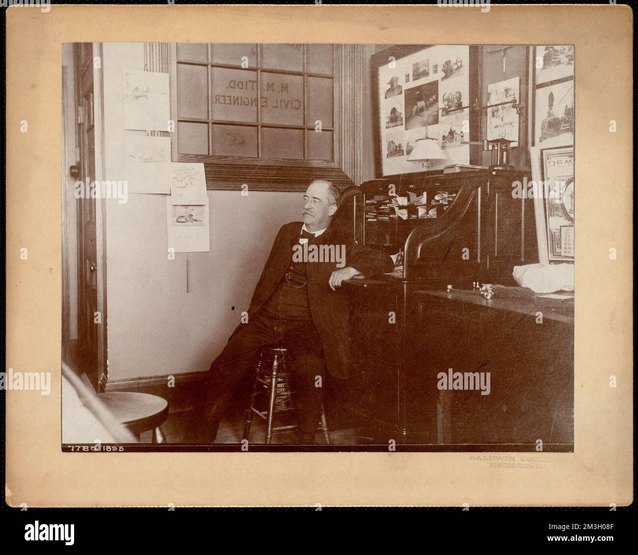 19th century engineer desk hi-res stock photography and images - Alamy