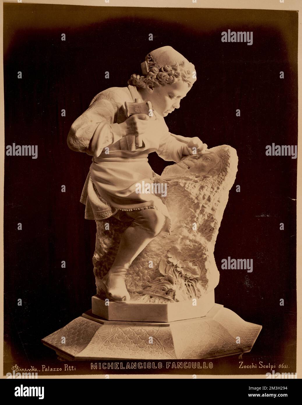 Michelangiolo fanciullo, Firenze, Palazzo Pitti, Zocchi scolpi ...