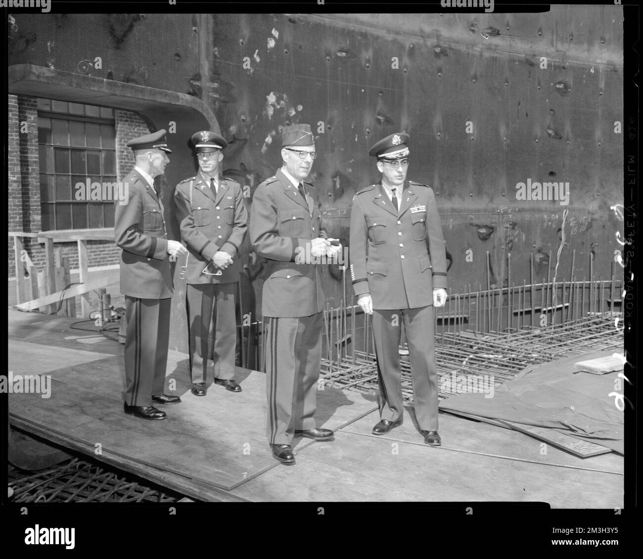 American ordnance workers hi-res stock photography and images - Alamy