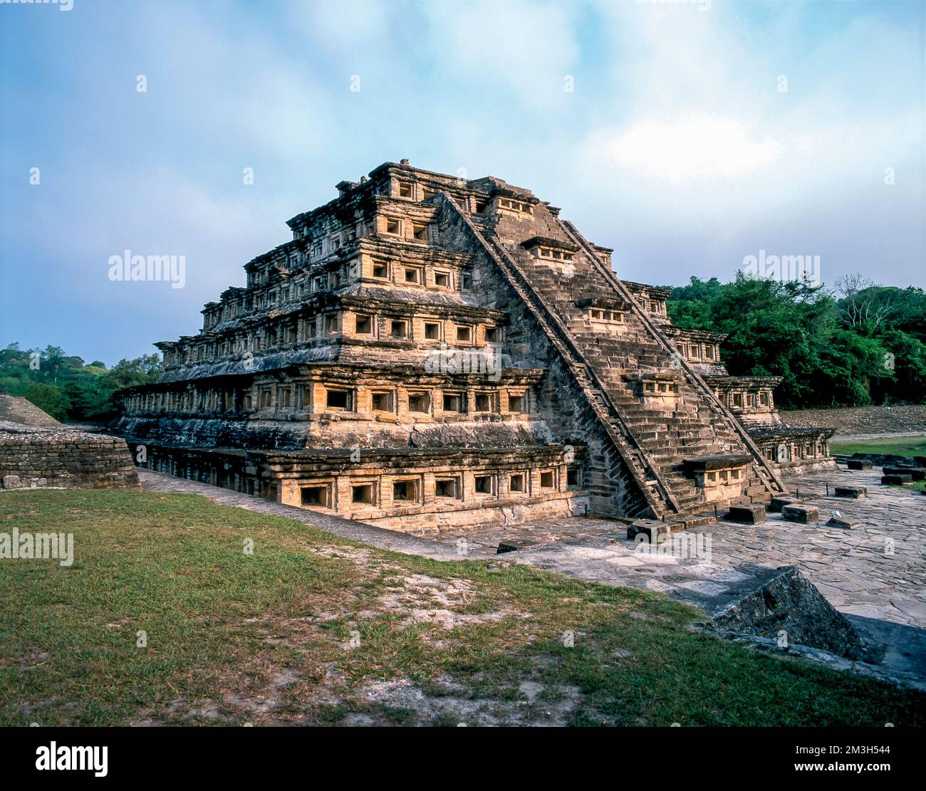 Pyramid of the niches hi-res stock photography and images - Alamy