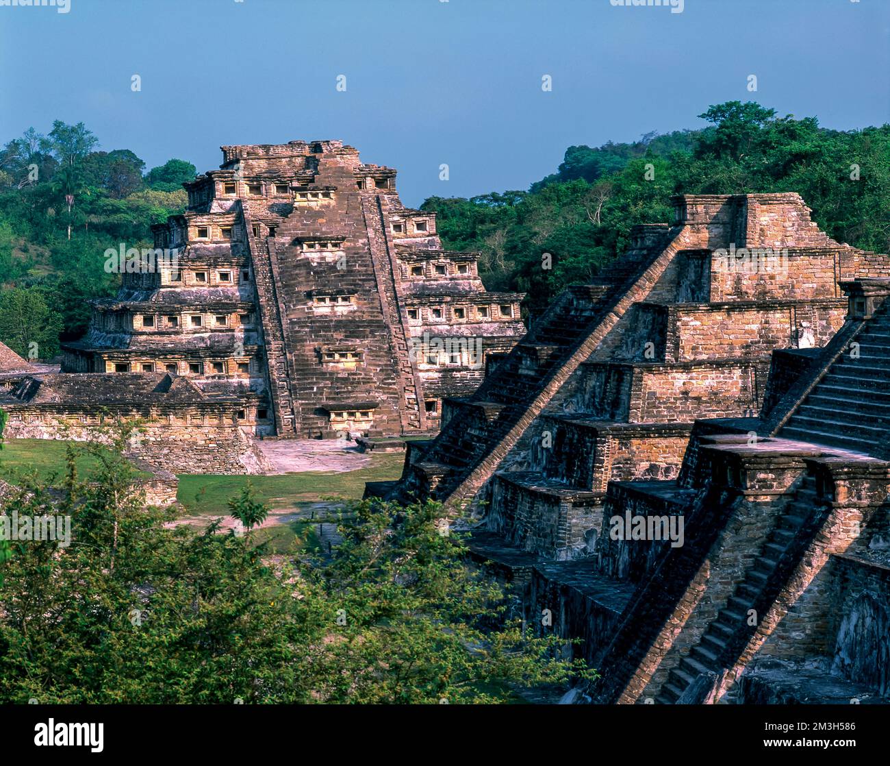El Tajín,Papantla,Veracruz,Mexico.Pyramid of the Niches Stock Photo - Alamy