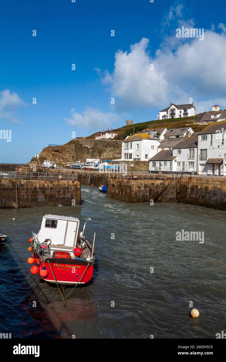 The harbour; Portreath; Cornwall Stock Photo - Alamy