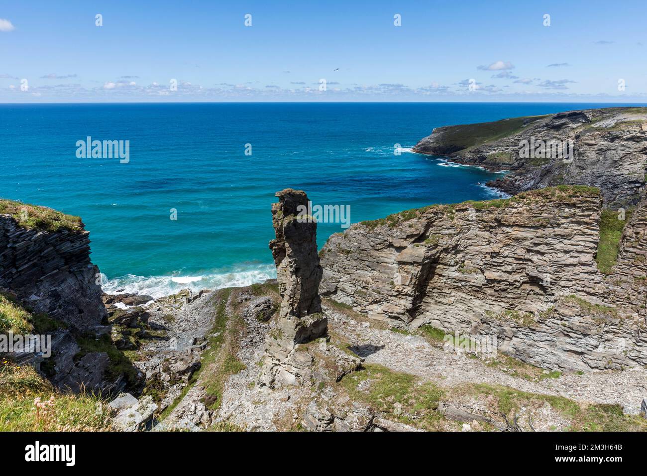 Trebarwith Strand; Treknow Cliff Slate Quarries; Cornwall; UK Stock ...