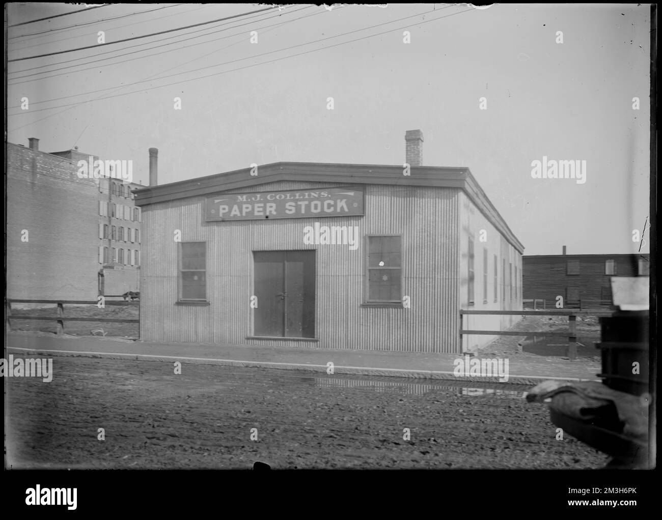 Industrial revolution factory america Black and White Stock Photos ...