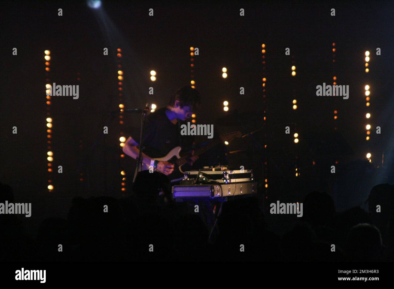 Love in concert hi-res stock photography and images - Alamy