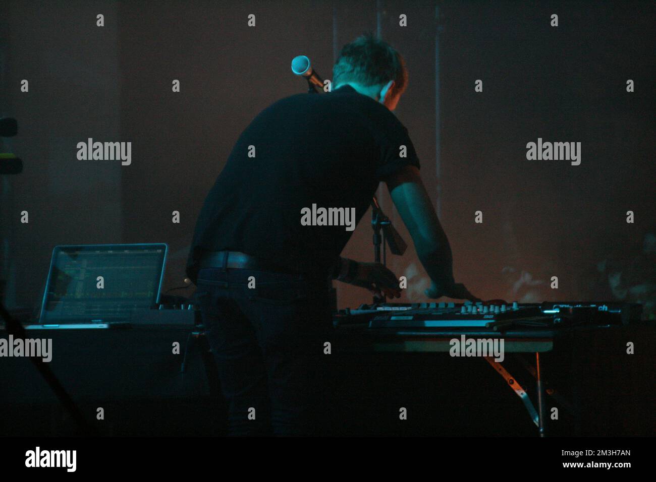 Guy lawrence of disclosure hi-res stock photography and images - Alamy