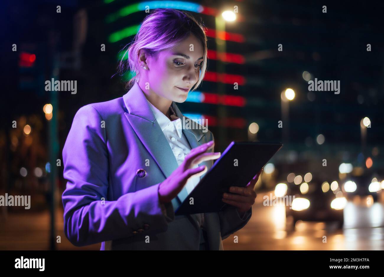 beautiful business woman working outdoor in a modern city Stock Photo ...