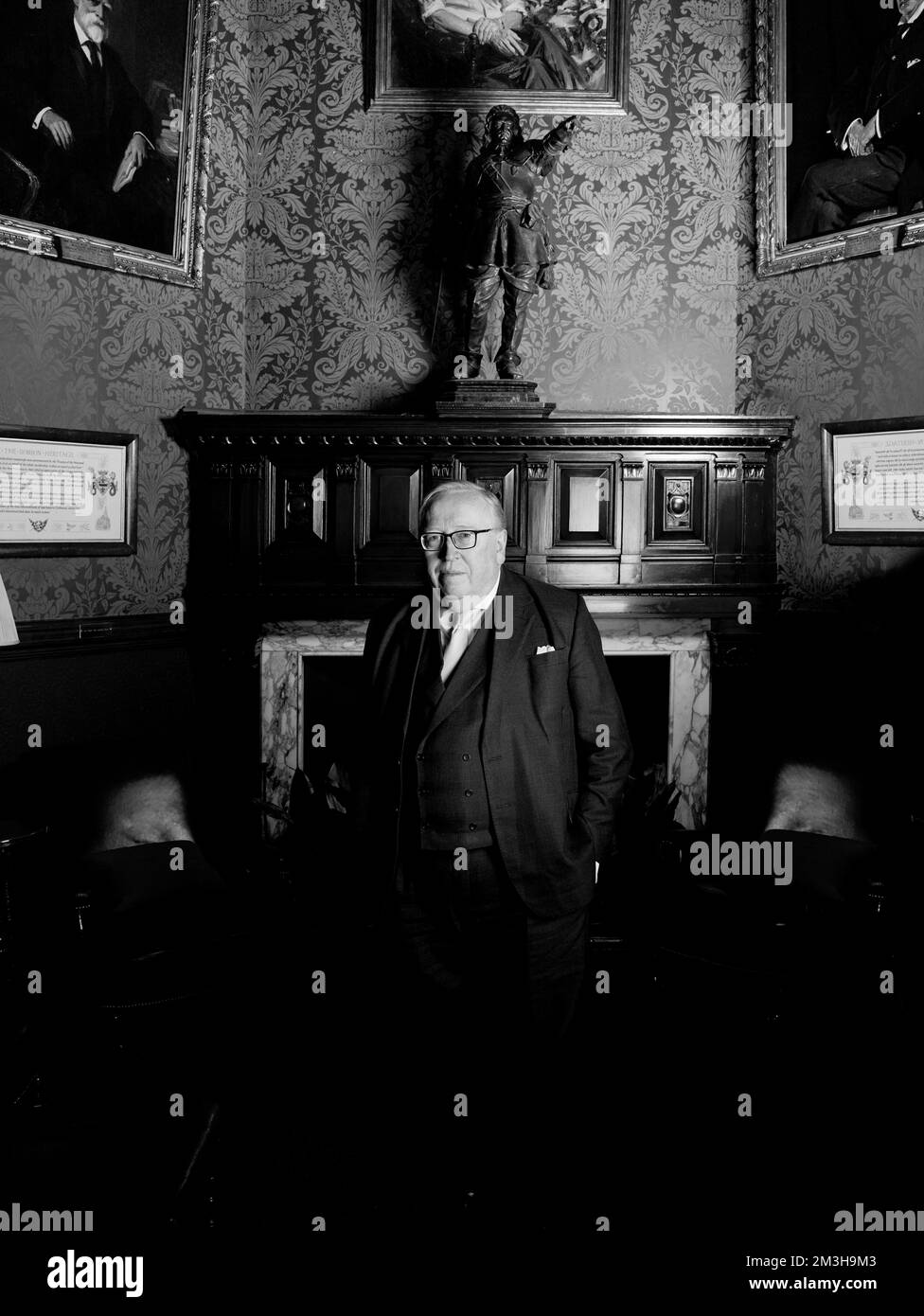 Simon Heffer at the Oldie Literary Lunch 13-12-2022 The National ...