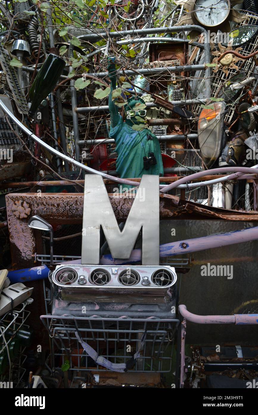 Austin texas cathedral of junk hi-res stock photography and images - Alamy