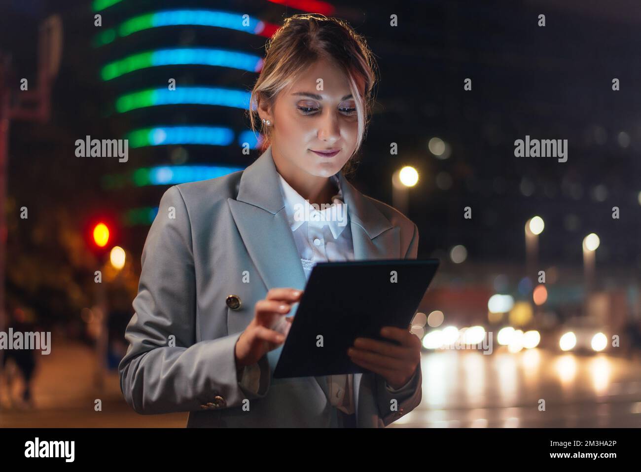 beautiful business woman working outdoor in a modern city Stock Photo ...
