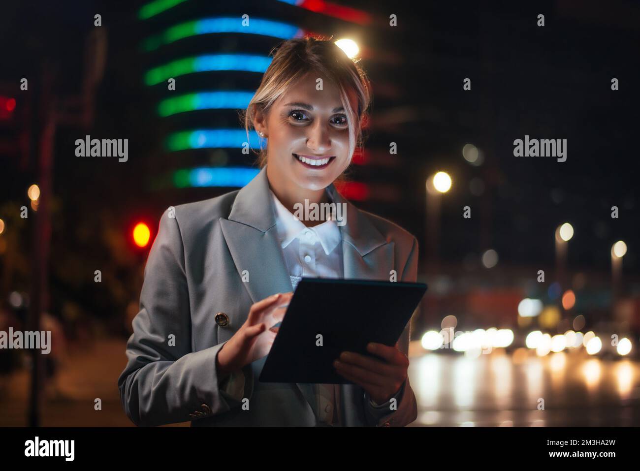 beautiful business woman working outdoor in a modern city Stock Photo ...