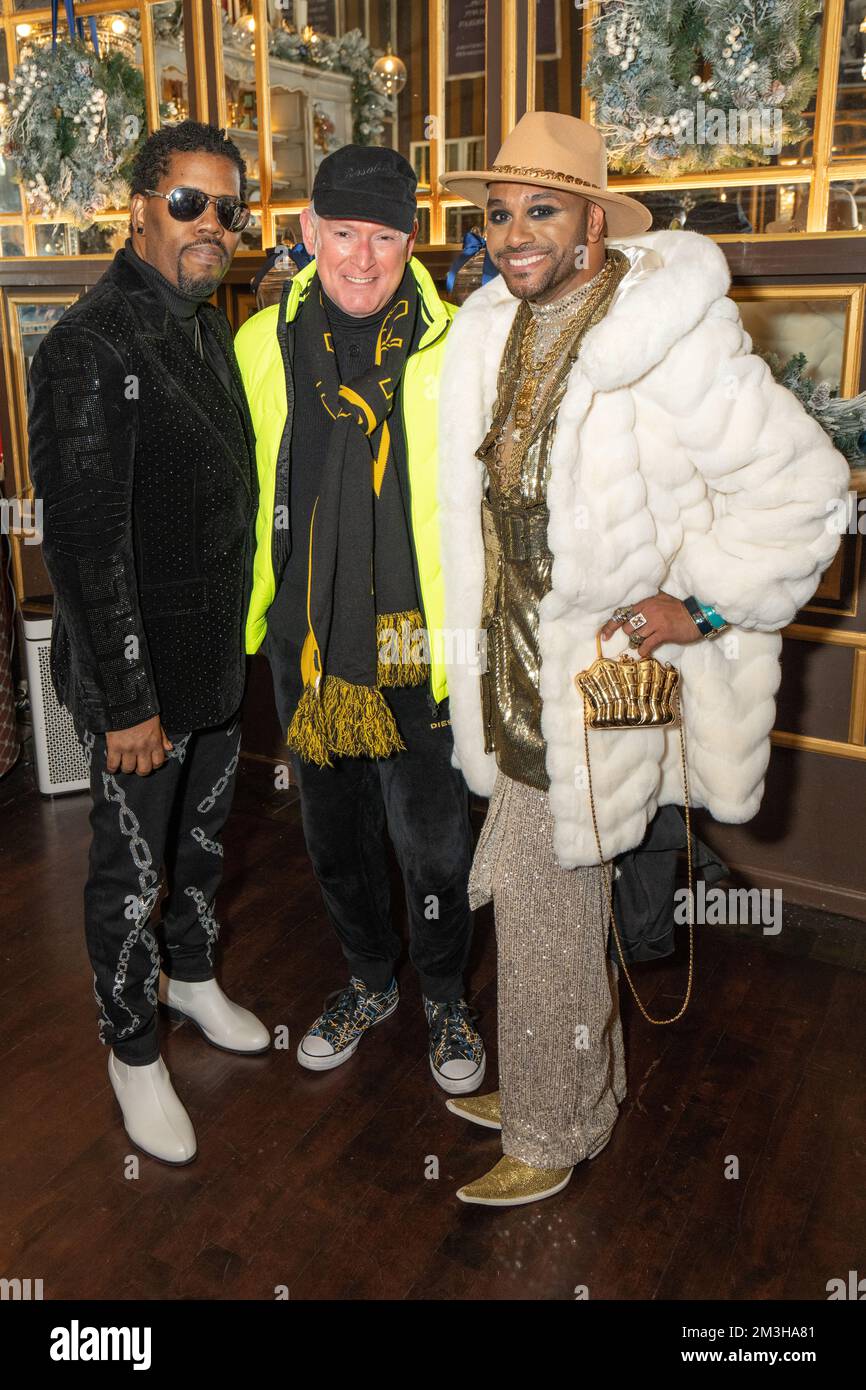 Erick Mr. Major Shervington, Montgomery Frazer and Aaron Paul attend ...