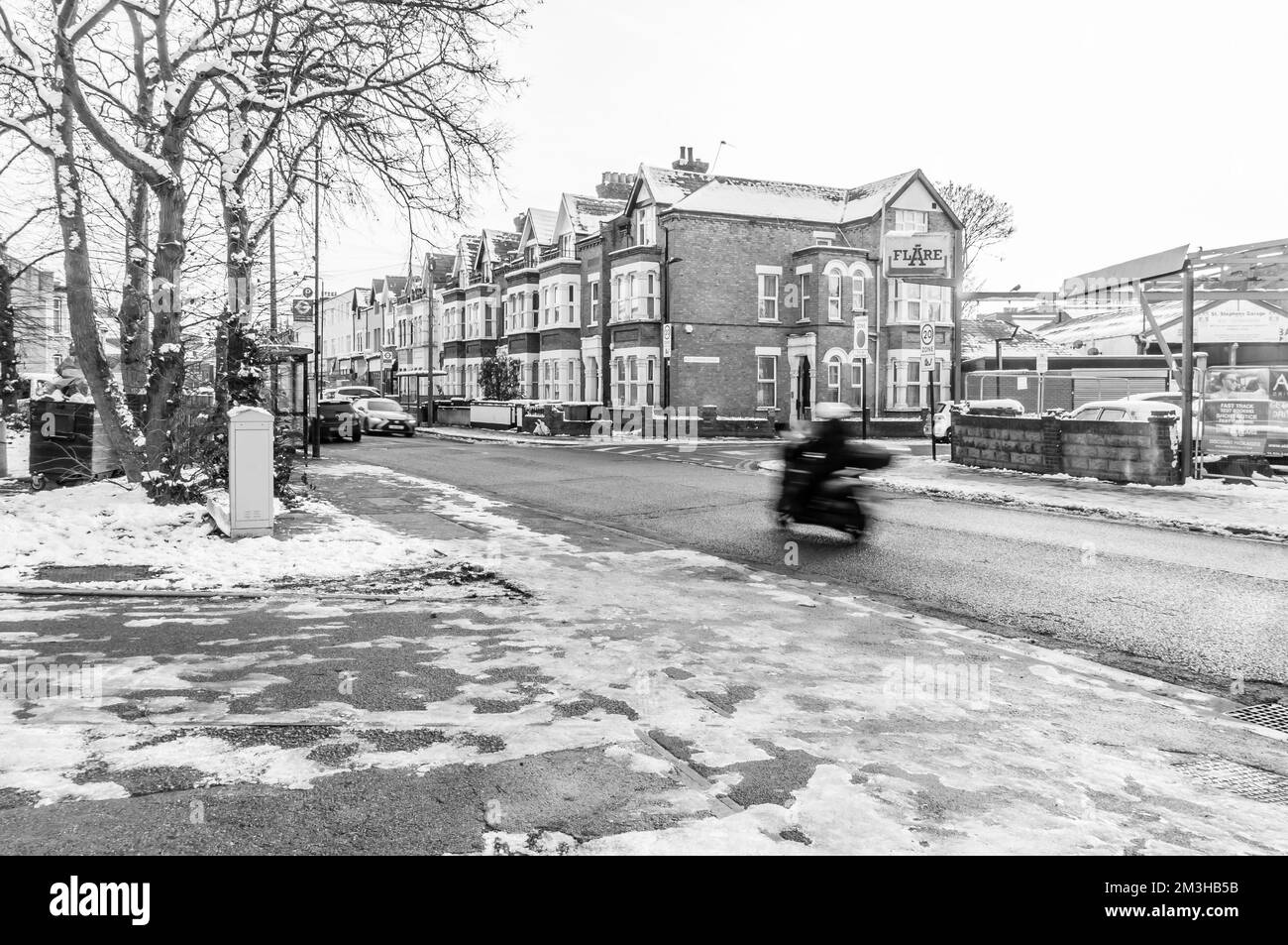 Cold winters afternoon in London. Street photography with a slower ...