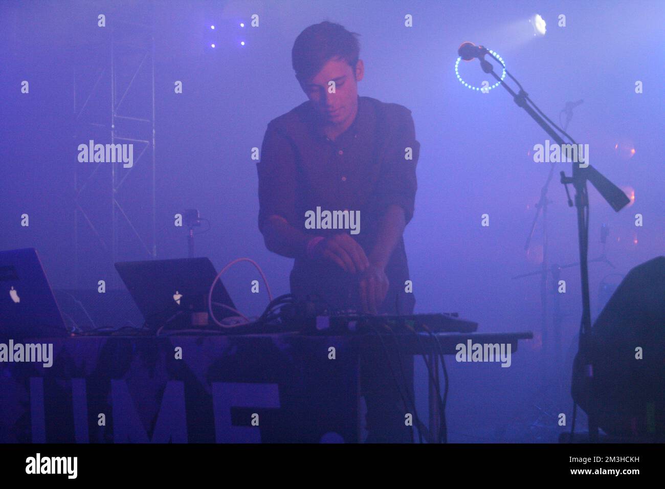 Flume concert hi-res stock photography and images - Alamy