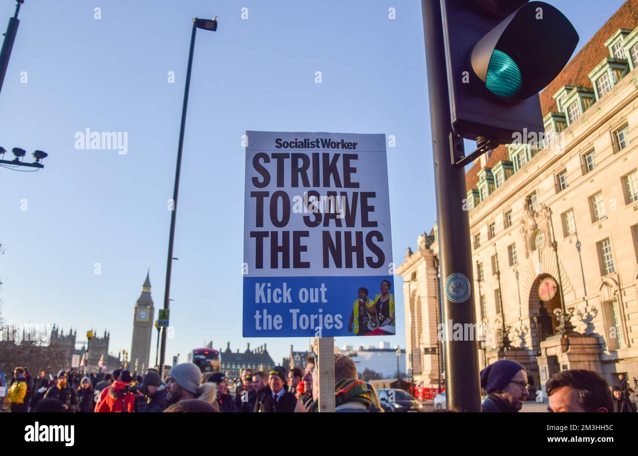 London, UK. 15th December 2022. Nurses stage a demonstration at the ...
