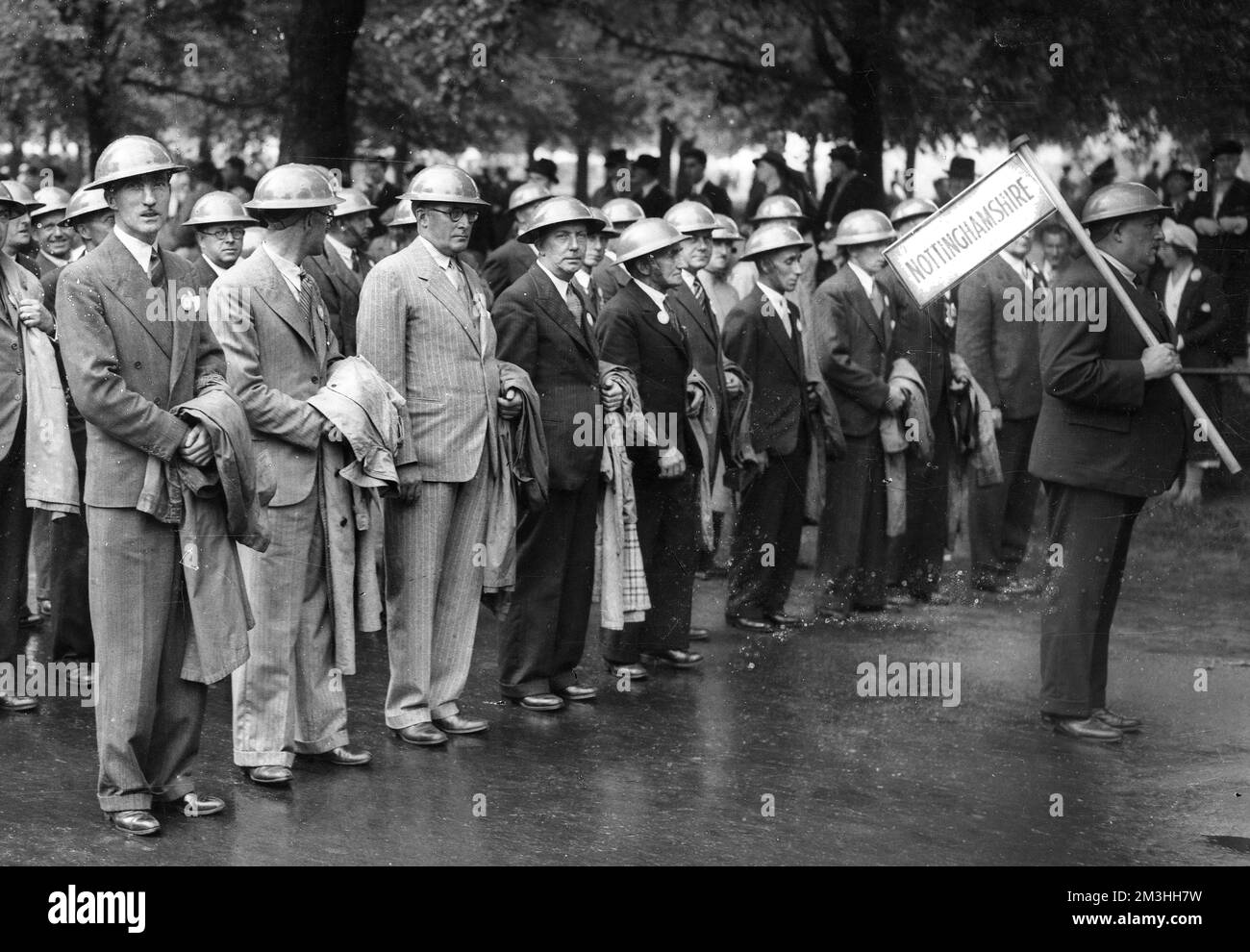 The home guard london 1944 hi-res stock photography and images - Alamy