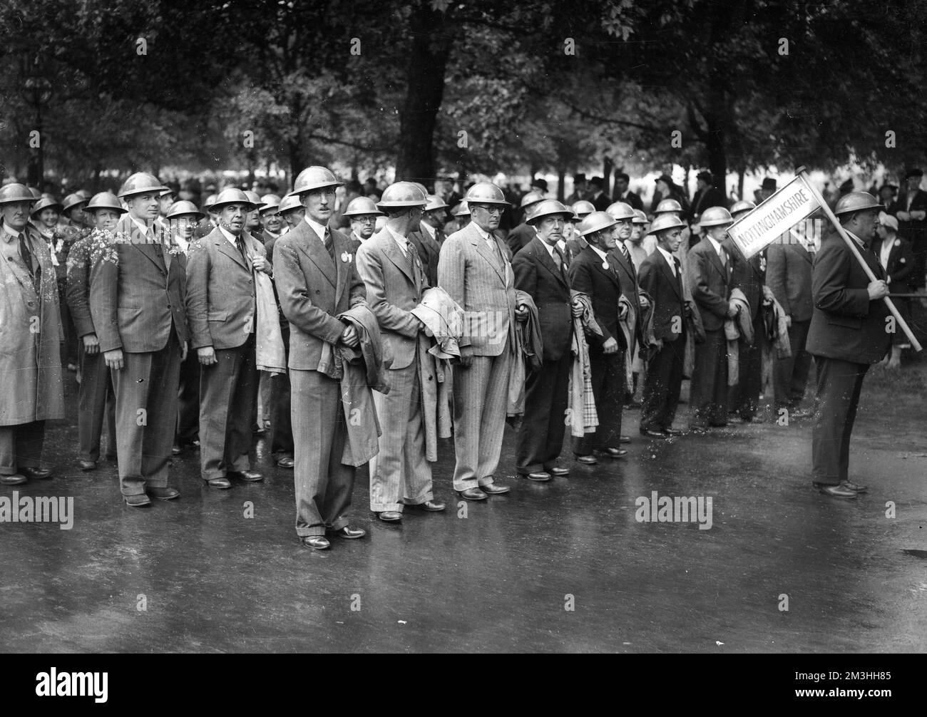 World War Two Local Defence Force Volunteers on parade in Hyde Park ...