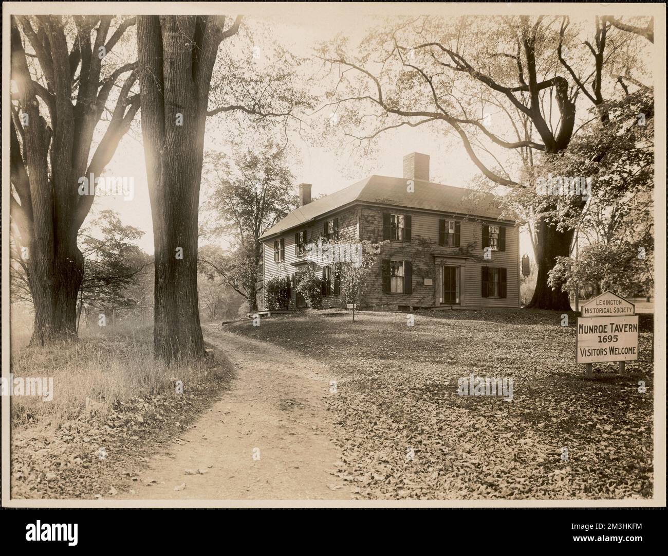 Munroe Tavern , Taverns Inns, Historic buildings. Leon Abdalian ...