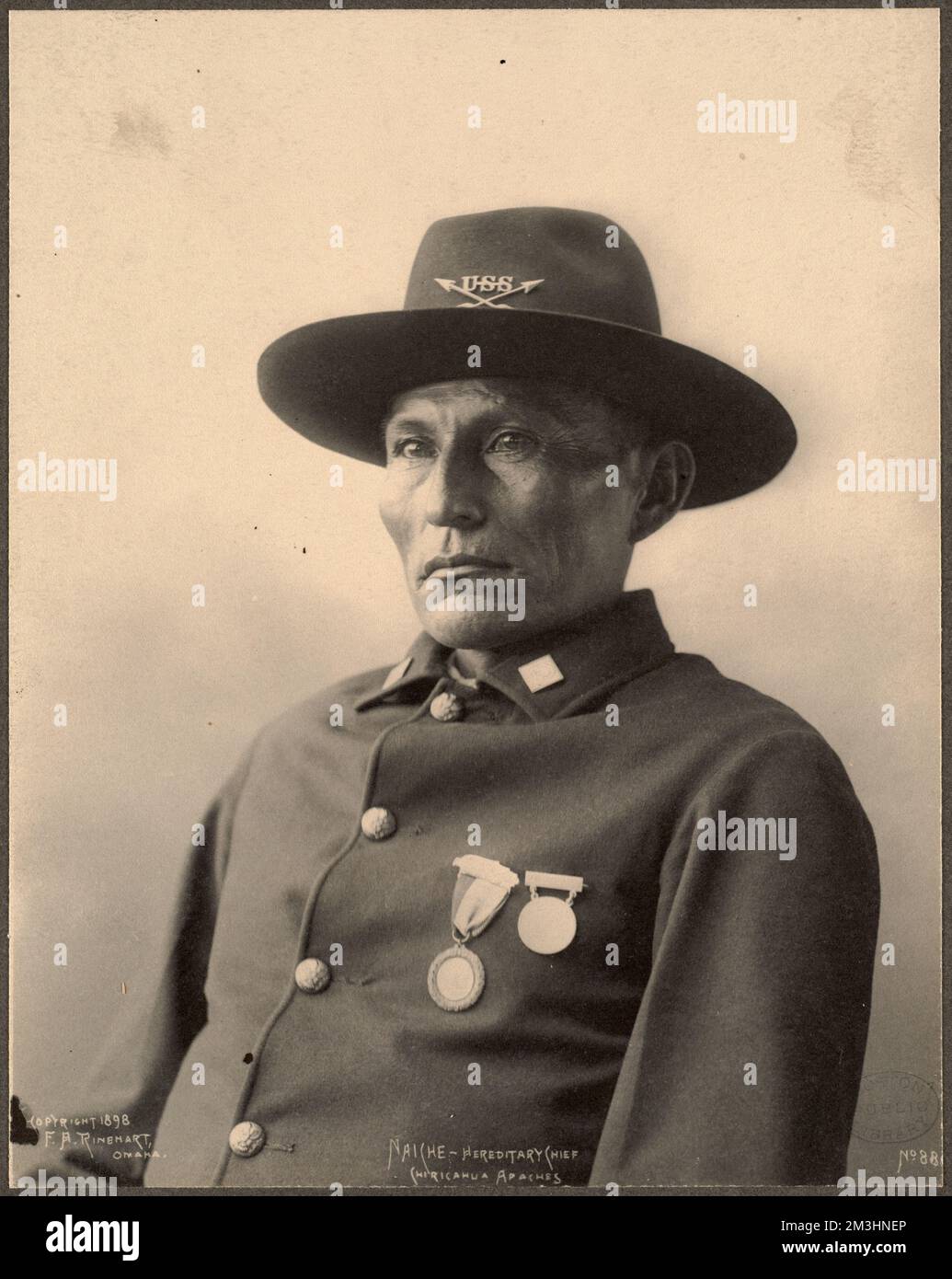 Apaches indians hi-res stock photography and images - Alamy