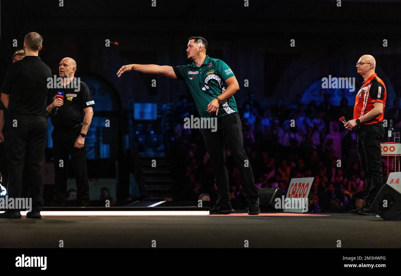 Ben Robb (centre) and Mickey Mansell during day one of the Cazoo World ...