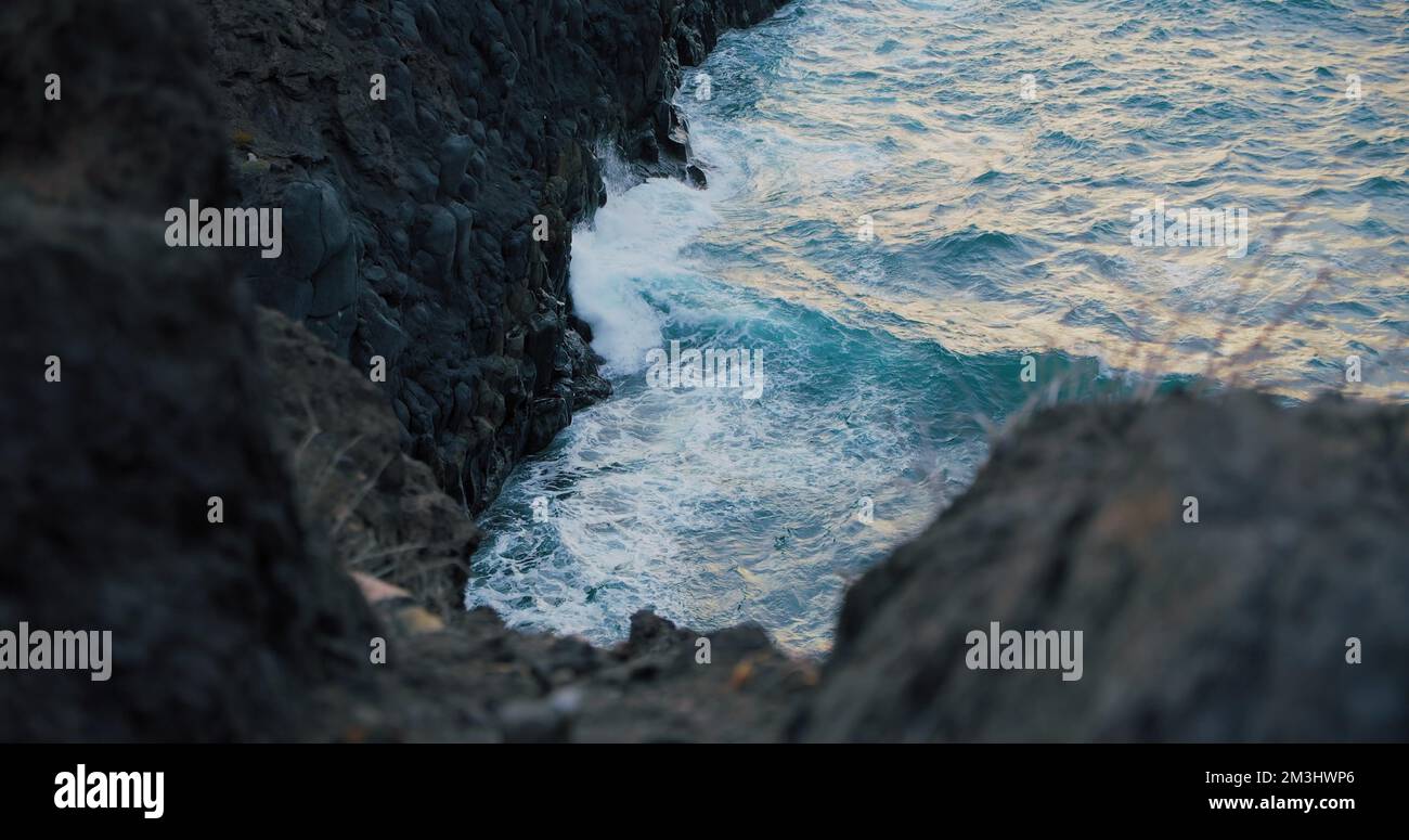 Violently blue hi-res stock photography and images - Alamy