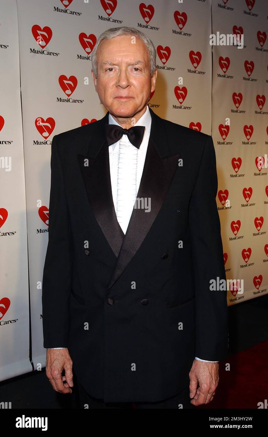 NEW YORK, NY- Feb 2003 : Orin Hatch attends the MusicCares Pre-Dinner ...
