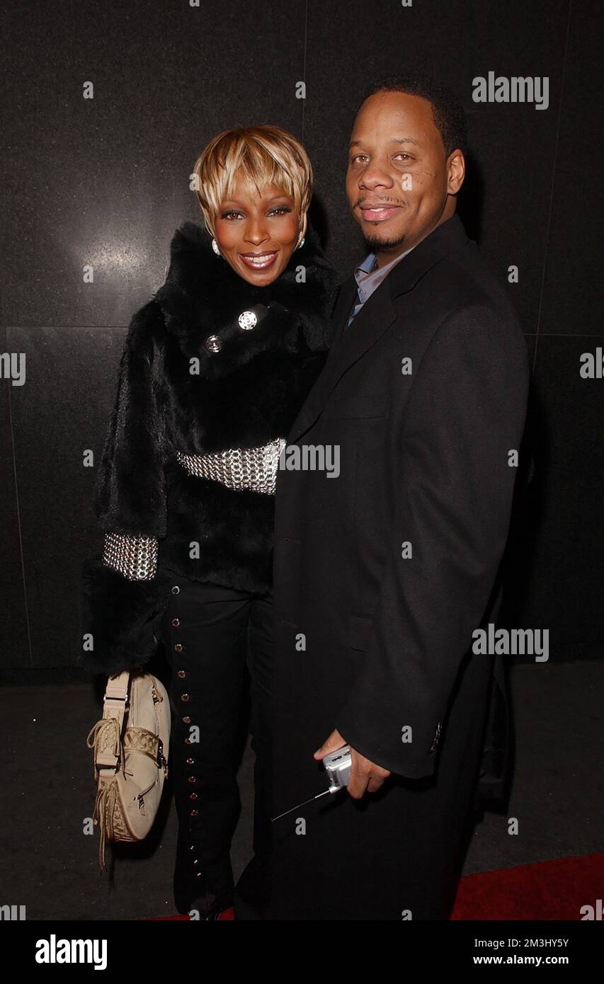 Mary j blige 2003 hi-res stock photography and images - Alamy