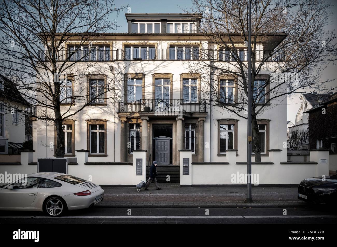 Here in this house, on 4 January 1933, a meeting took place between ...