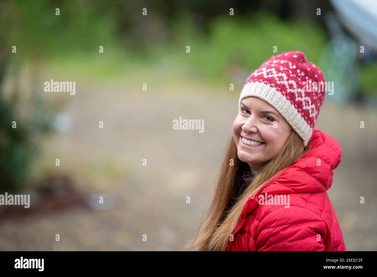 camping female model. hiking in australia in summer Stock Photo - Alamy