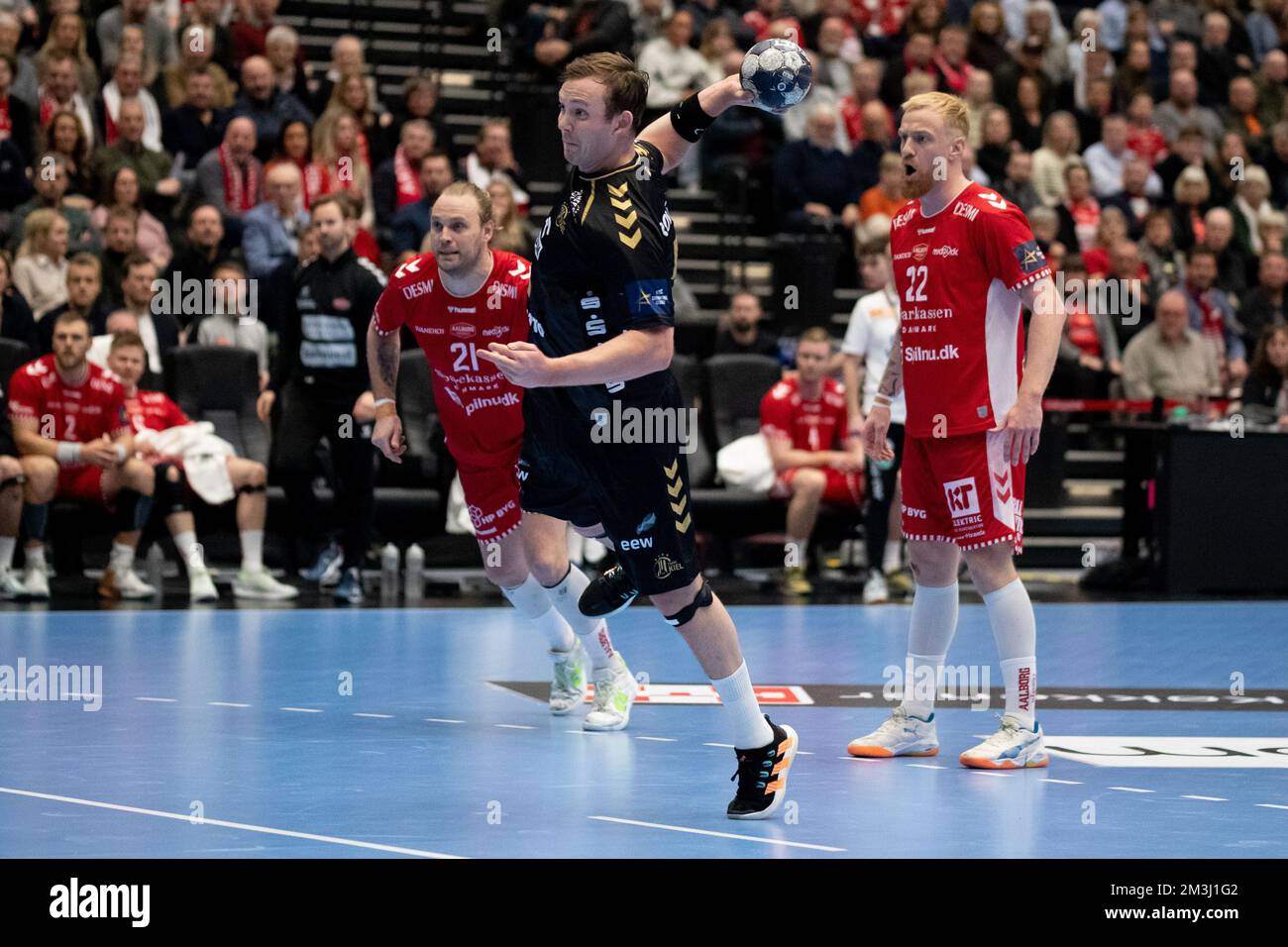 Aalborg, Denmark. 15th Dec, 2022. Sander Sagosen (5) of THW Kiel seen ...