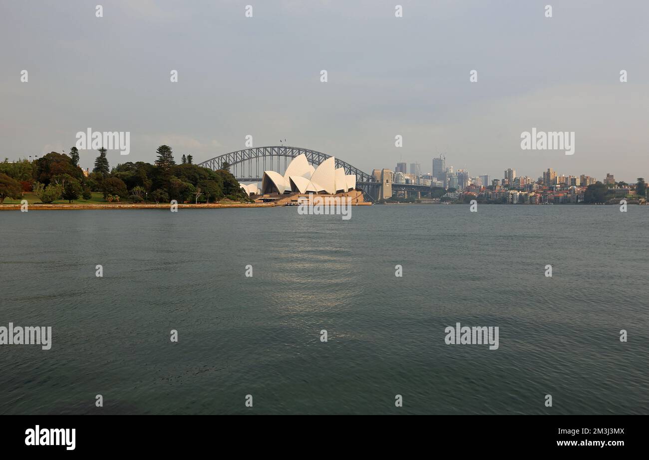 Reflection sydney hi-res stock photography and images - Alamy