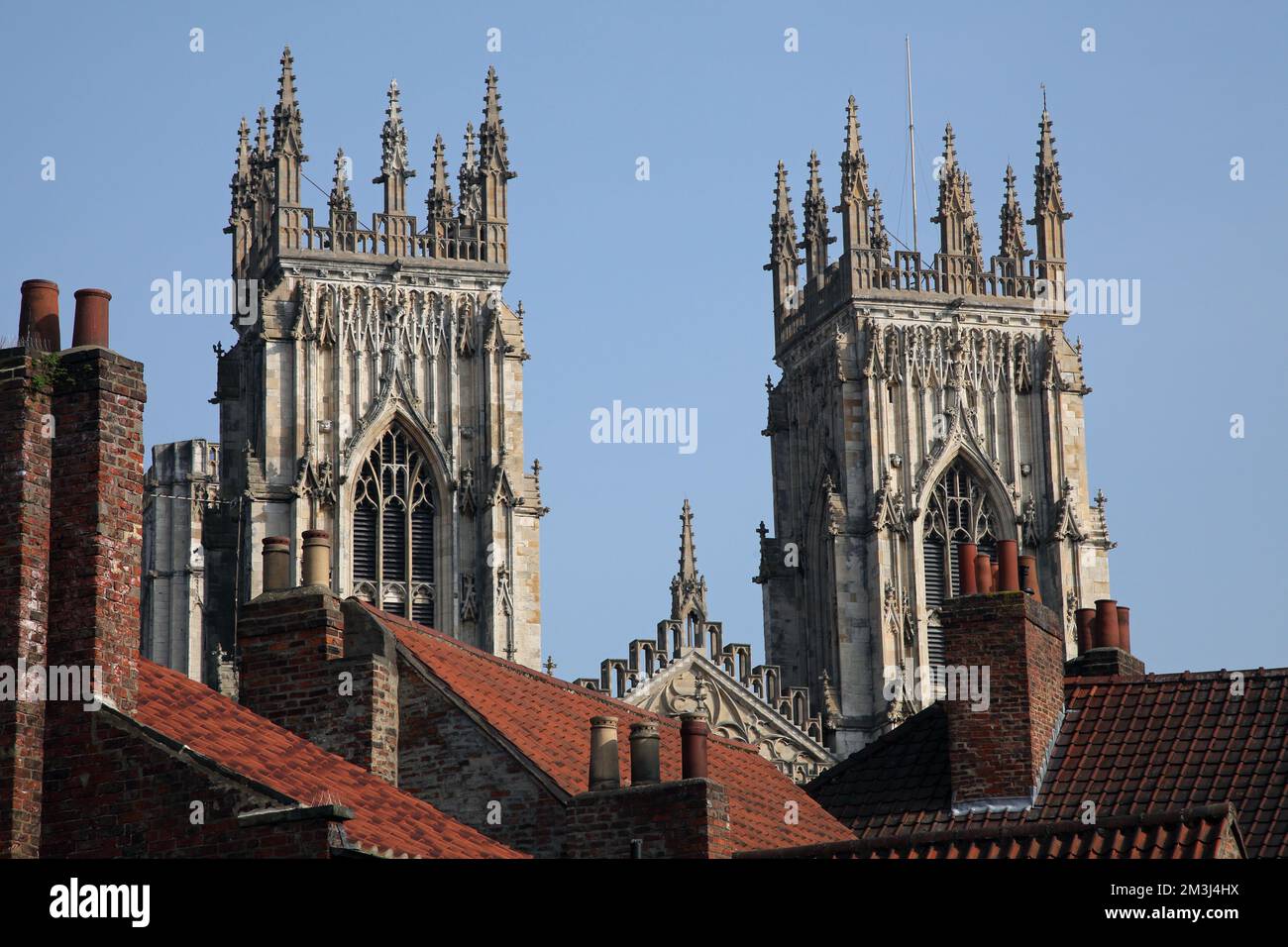 Spires and roof of york minster cathedral hi-res stock photography and ...