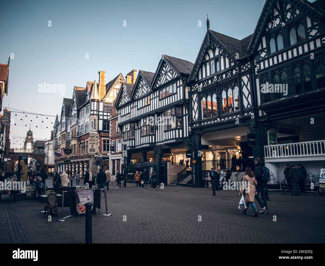 Typical Chester streets at Christmas Stock Photo - Alamy