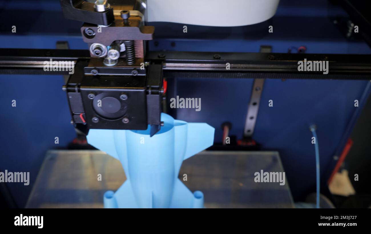 Automated technical 3d printer. Media. 3D printer creates tall object ...