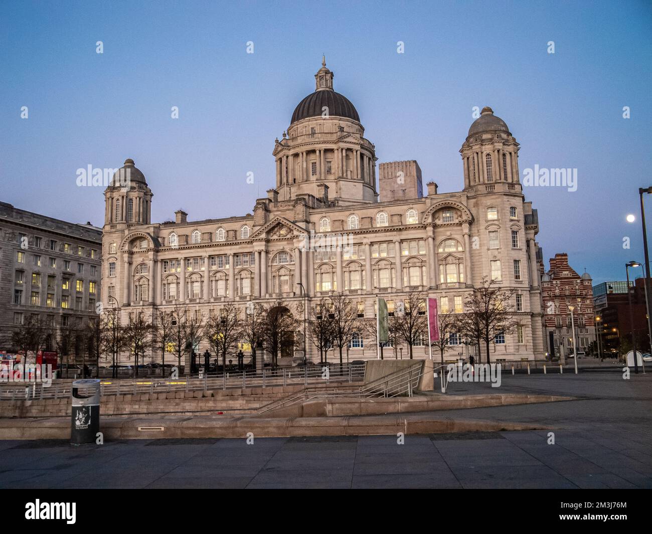 Rathbone Investment Management of Liverpool Stock Photo - Alamy