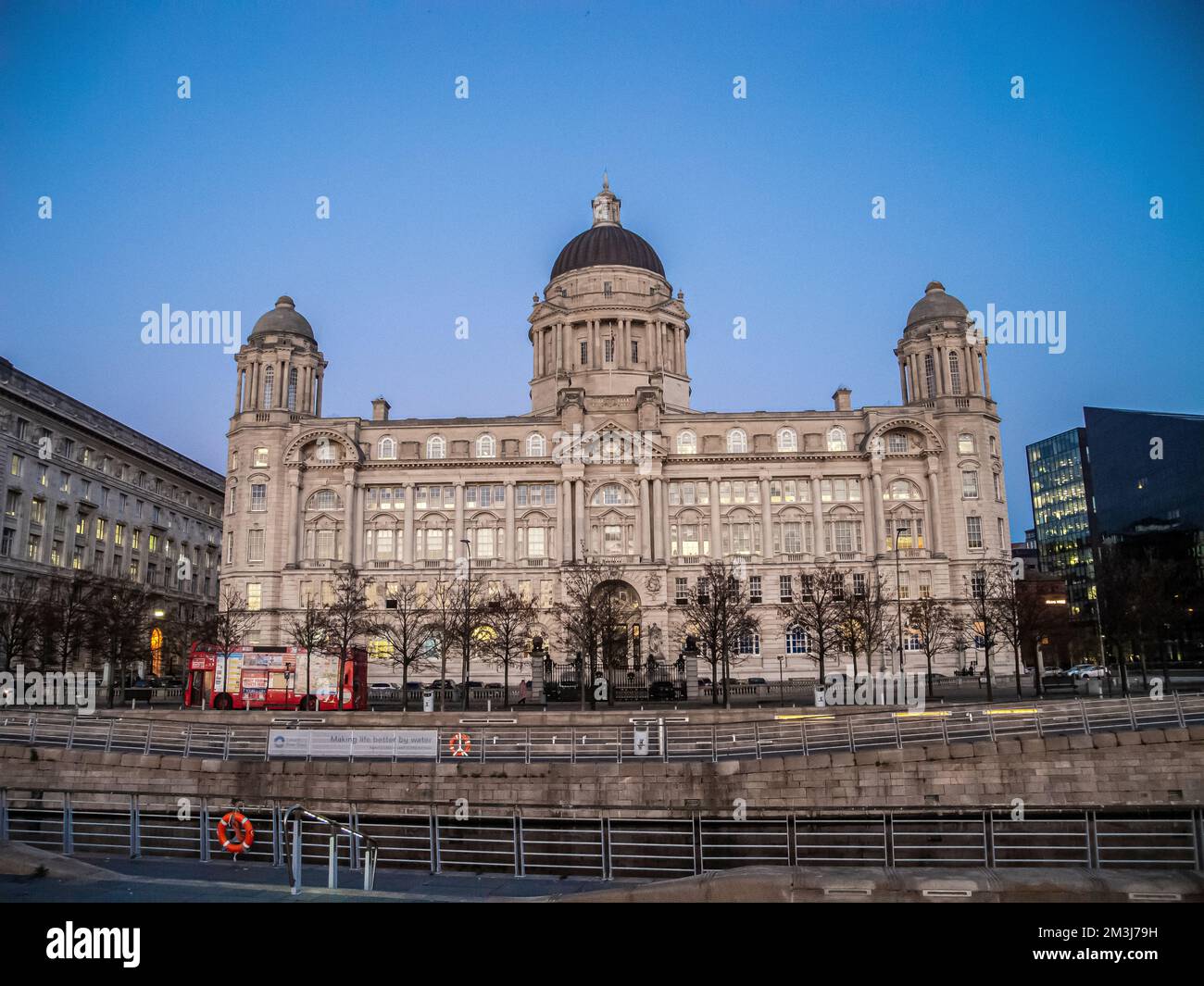 Rathbone Investment Management of Liverpool Stock Photo - Alamy